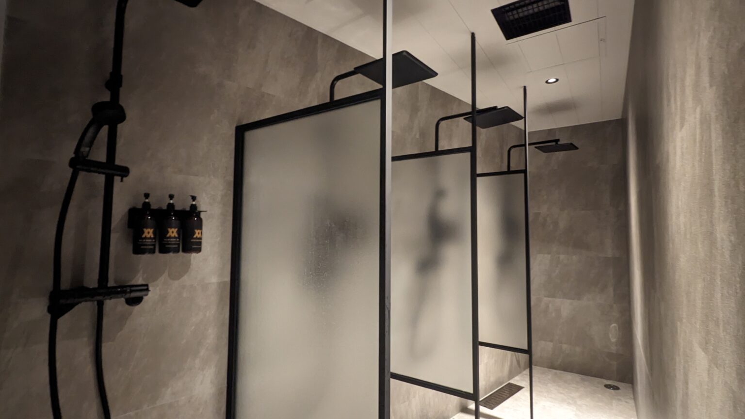 絶対に混まない『SAUNA XX 四ツ谷駅前店』体験レポ！※男性専用施設 | サウナ専門メディア[holidaysauna]