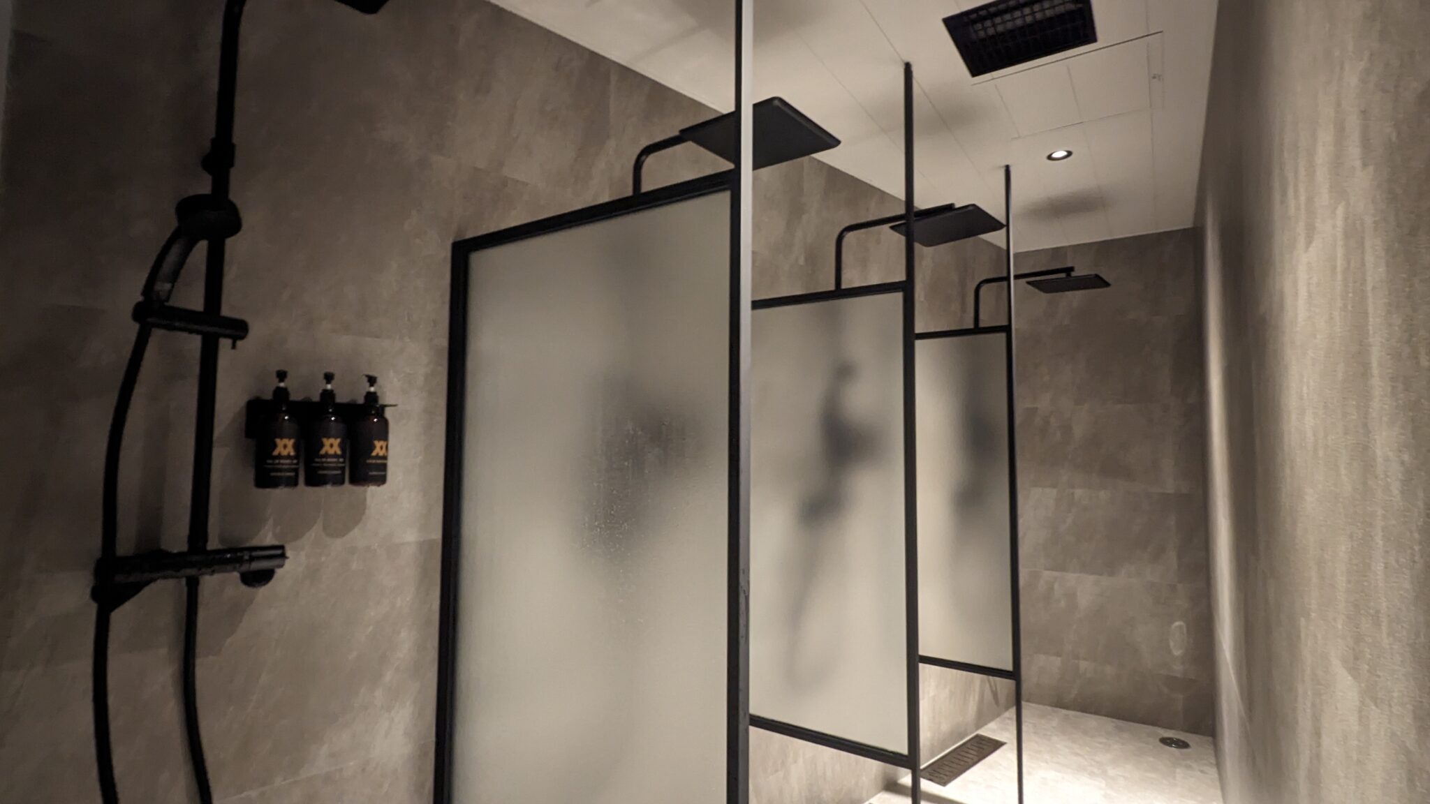 絶対に混まない『SAUNA XX 四ツ谷駅前店』体験レポ！※男性専用施設 | サウナ専門メディア[holidaysauna]